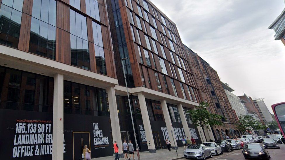 Lloyds Bank: Around 1,600 staff at Belfast site to relocate - BBC News