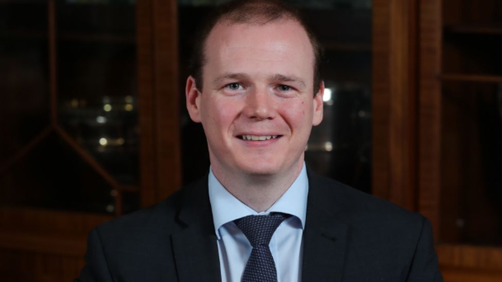 Stormont: Who's who in the NI Assembly and Executive? - BBC News