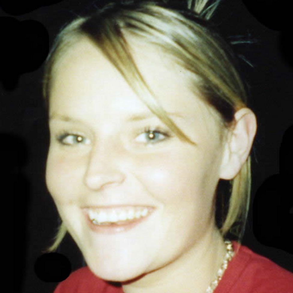 Timeline: The disappearance of Lisa Dorrian - BBC News