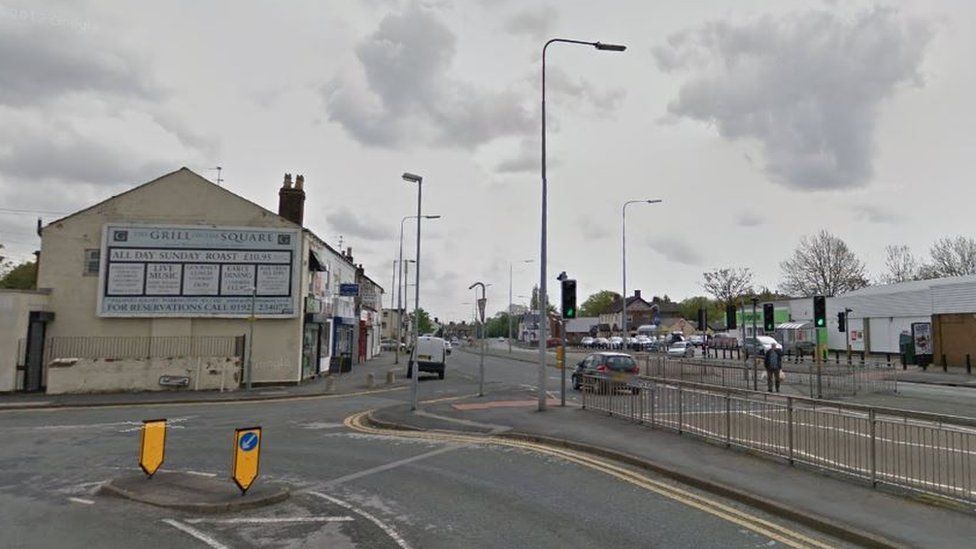 Warrington crash: PC will not face criminal charges over death - BBC News