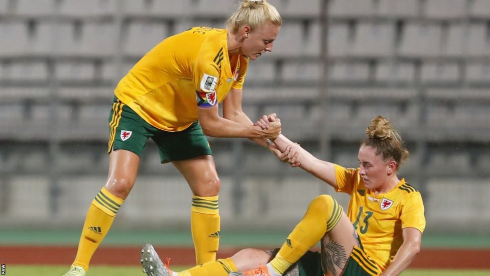Sophie Ingle and Rachel Rowe to miss Wales' friendly in USA - BBC Sport