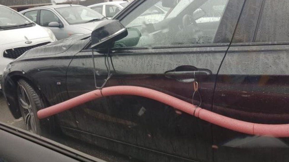 Long Stratton driver has 'ingenious' idea to protect car - BBC News