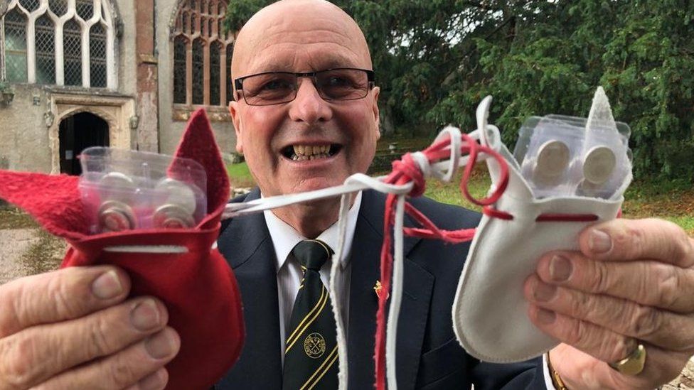 Devon Maundy money recipient will never forget Queen's smile - BBC News