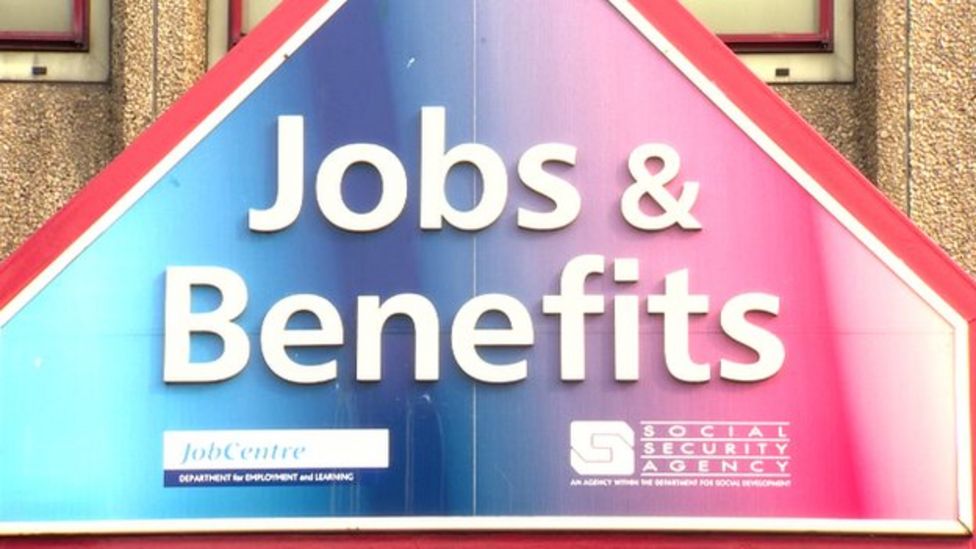 Northern Ireland unemployment figure drops to 42,000 - BBC News