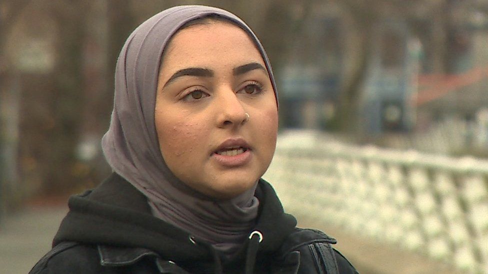 Mental health 'one-stop shops' for young people proposed by Plaid - BBC ...