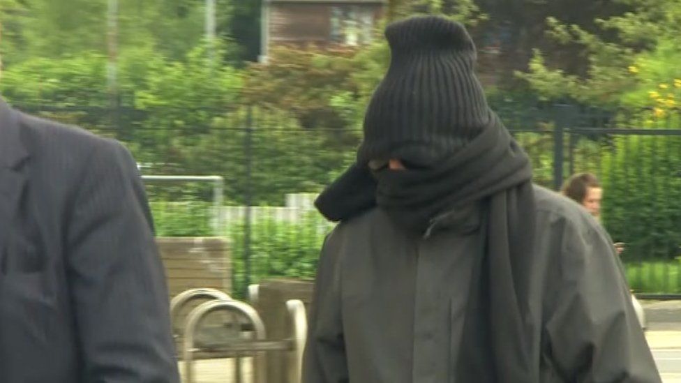 Bob Higgins trial: Coach 'infatuated' with footballer - BBC News