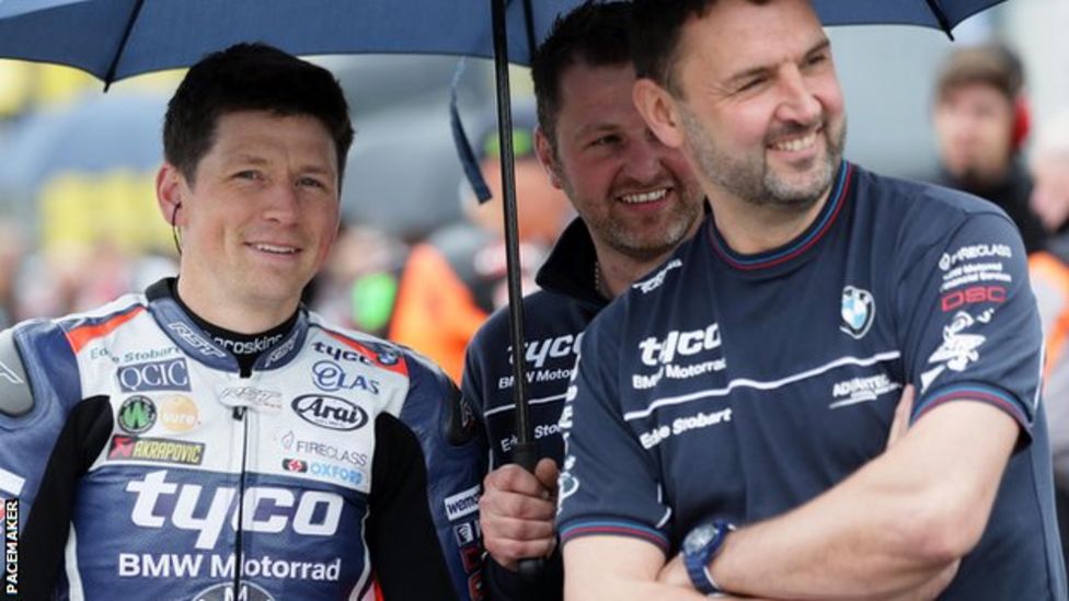 Isle of Man TT: Dan Kneen's father wants Tyco team to compete - BBC Sport