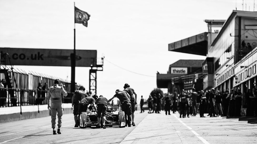 A photographer's view of Formula E - BBC News