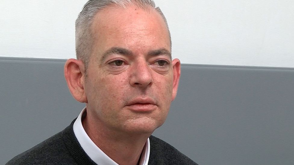 Iechyd Meddwl: Disgwyl cynnydd yn nifer y cleifion - BBC Cymru Fyw