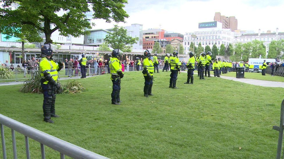 Arrests made as Manchester protest by UK Against Hate 'turns nasty ...