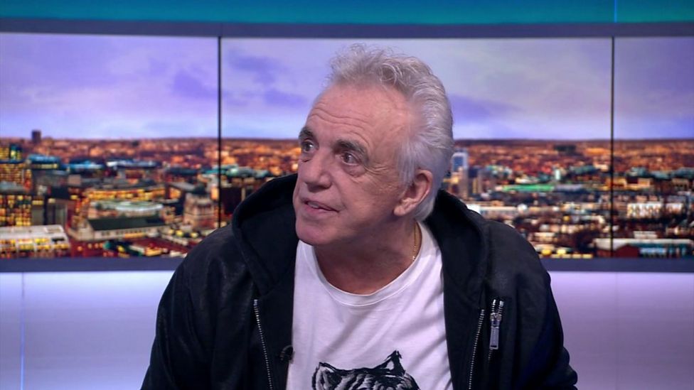 Peter Stringfellow: Nightclub owner dies aged 77 - BBC News