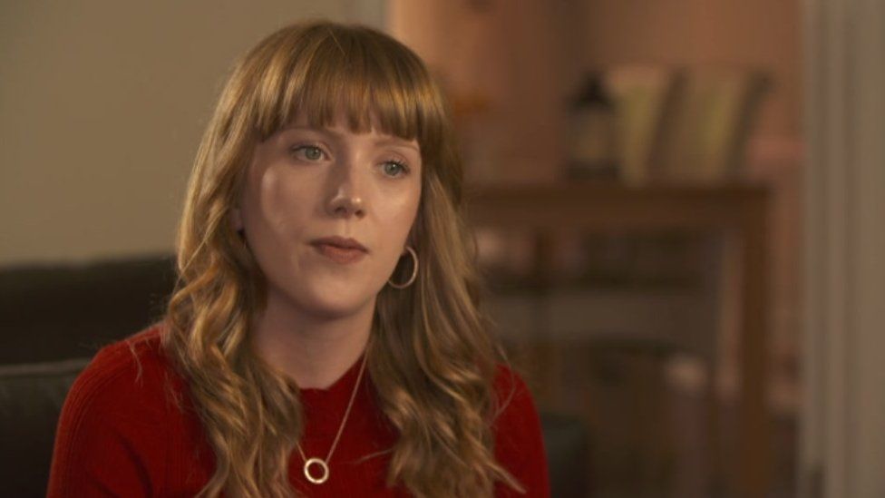 'Diffyg adnoddau' gwasanaethau anhwylder bwyta Cymru - BBC Cymru Fyw