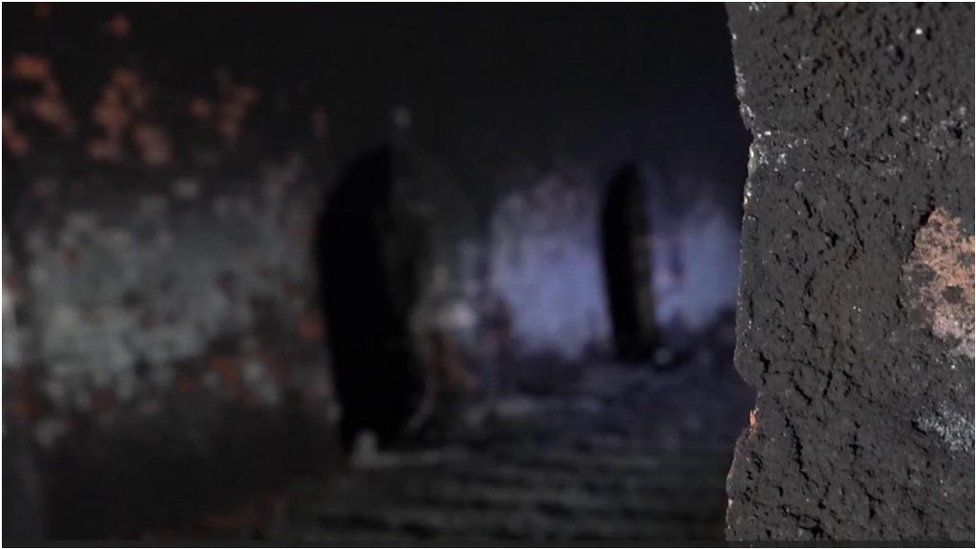 Homes Under the Hammer's Martin Roberts' Rhondda pub plan - BBC News