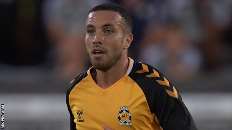 Michael Harriman: Northampton Town sign free-agent defender - BBC Sport