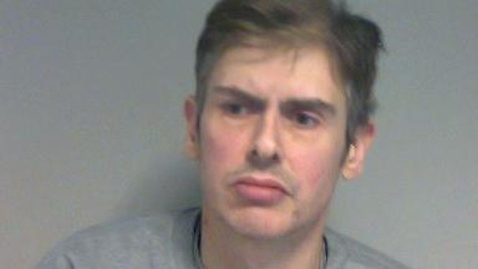 Beth Aspey murder: Boyfriend jailed for minimum of 20 years - BBC News