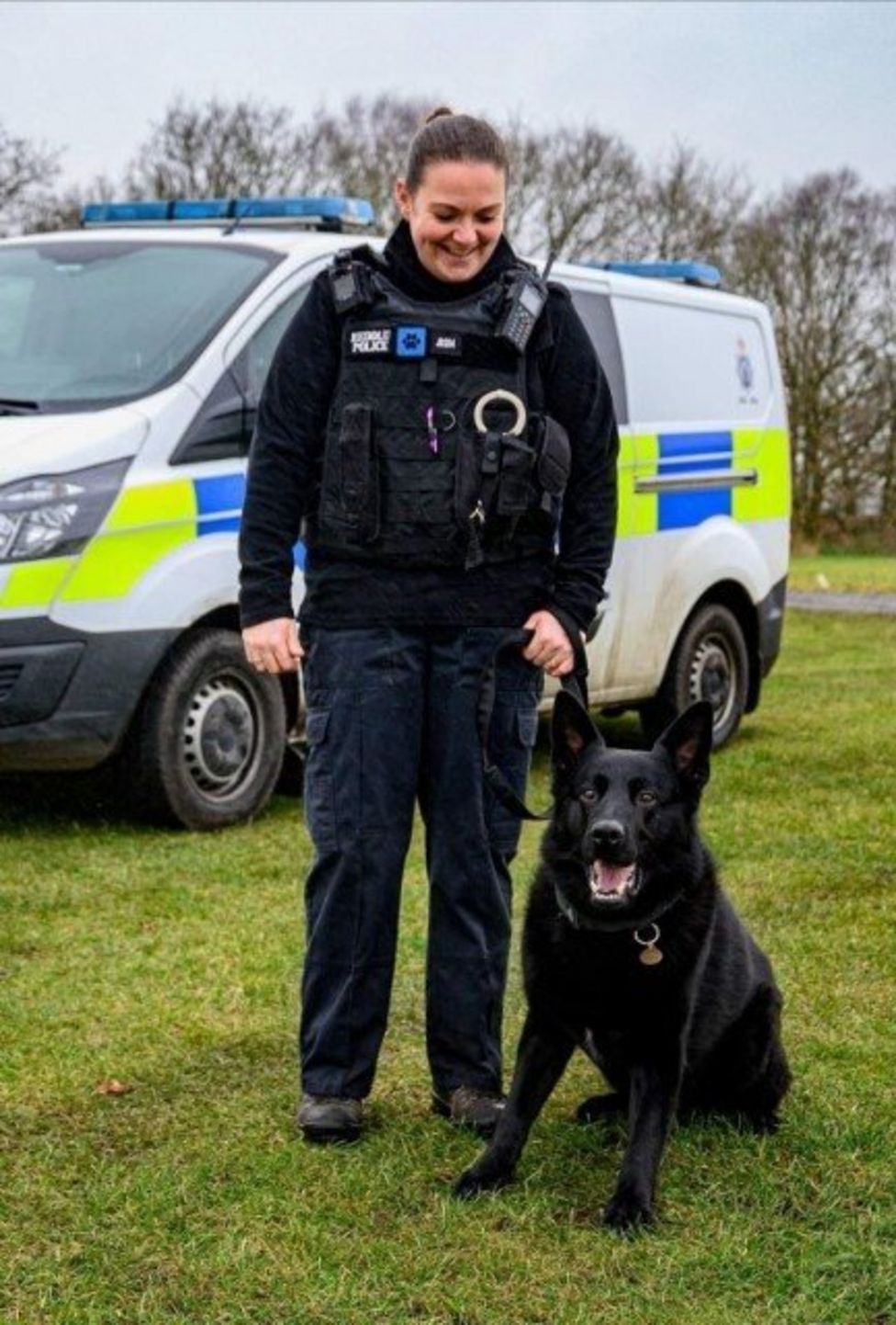 Merseyside officers who disarmed violent men up for bravery award - BBC ...