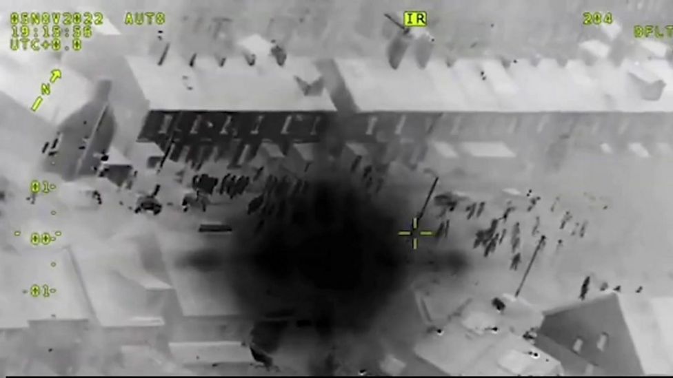 Halifax Bonfire Night disorder CCTV released - BBC News