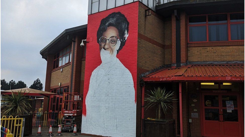 Betty Campbell: Mural to honour Wales' first black head teacher - BBC News