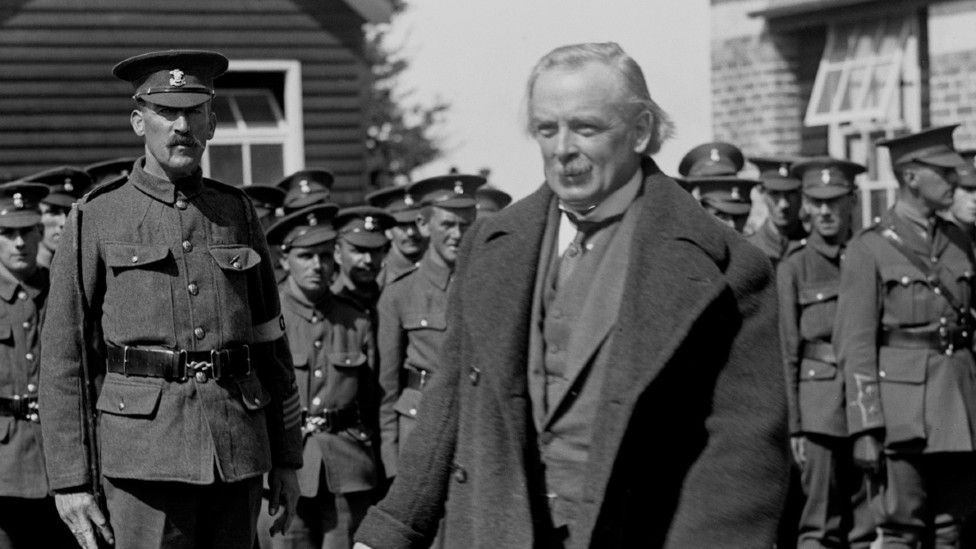 Alice Wheeldon: Bid to clear trio convicted of PM plot fails - BBC News