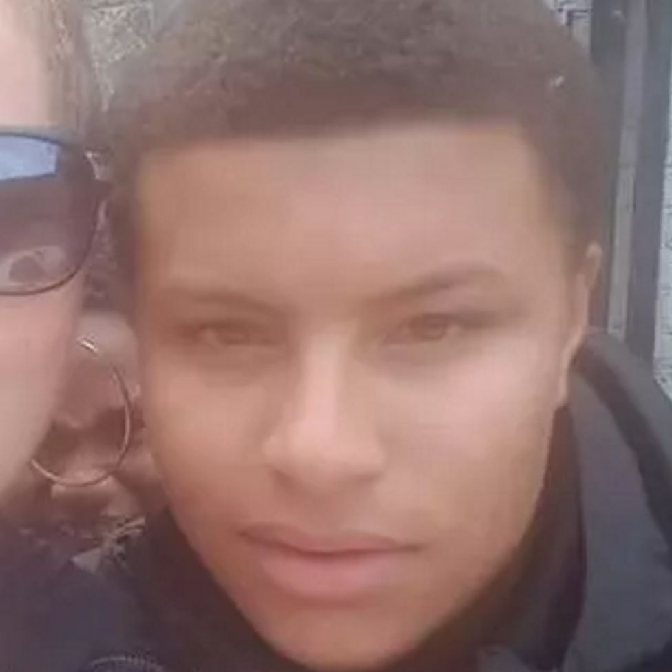 New Year stabbings: Tulse Hill victim named by police - BBC News