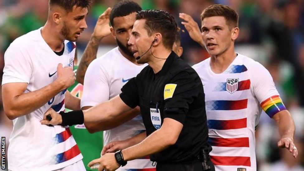Referee Andrew Dallas retires from international duty - BBC Sport