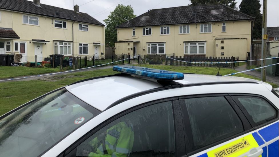Swindon shooting: Further arrest after boy shot in head - BBC News