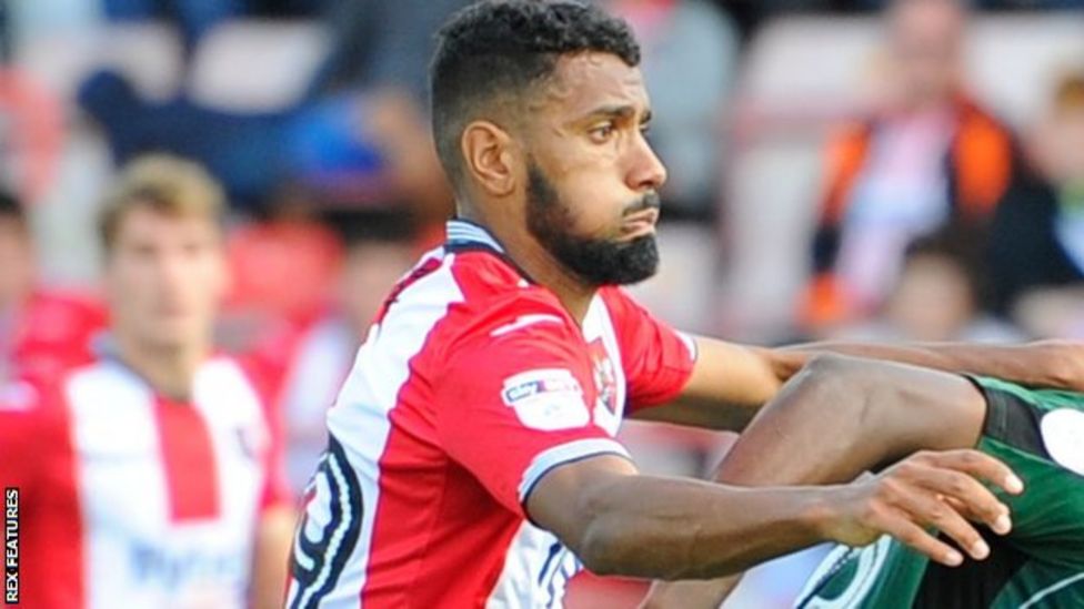 Luke Croll: Crystal Palace defender extends loan at Exeter - BBC Sport