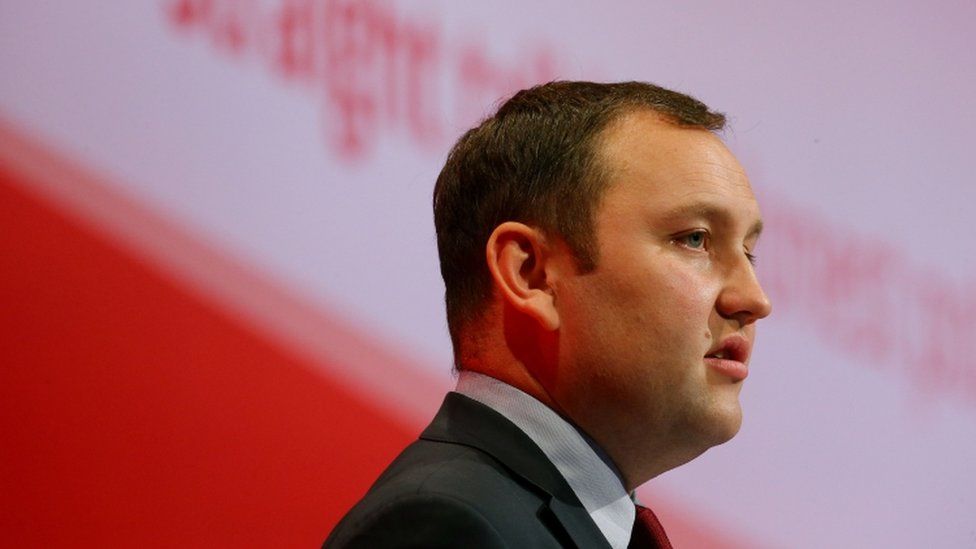 Labour's Ian Murray critical of John McDonnell on Progress - BBC News