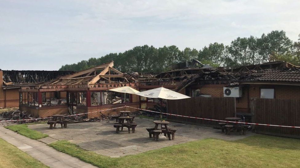 Willenhall Holiday Inn blaze accidental, say fire bosses - BBC News