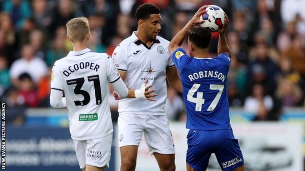 Callum Robinson: Cardiff City striker accepts 'responsibility' for ...