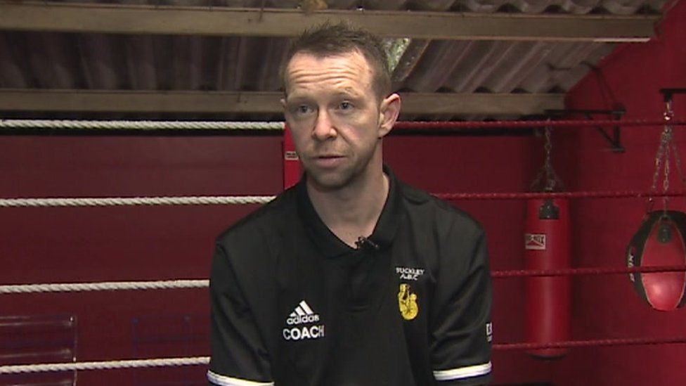 Knife crime: 'I fear for my son', says brother of stabbed man - BBC News