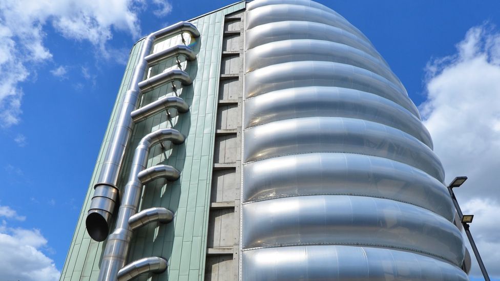 Space degree apprenticeship to launch in Leicester - BBC News