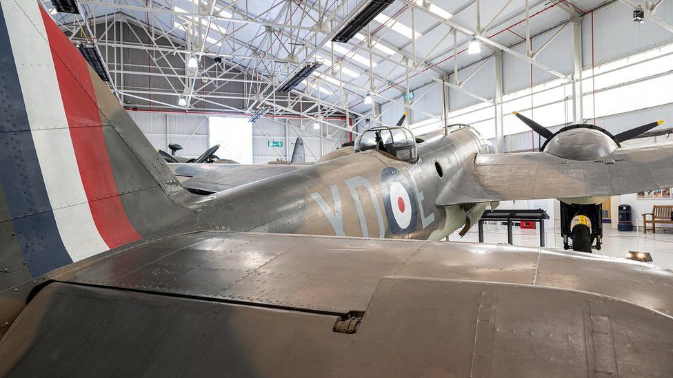 New RAF Cosford display marks Dambusters 80th anniversary - BBC News