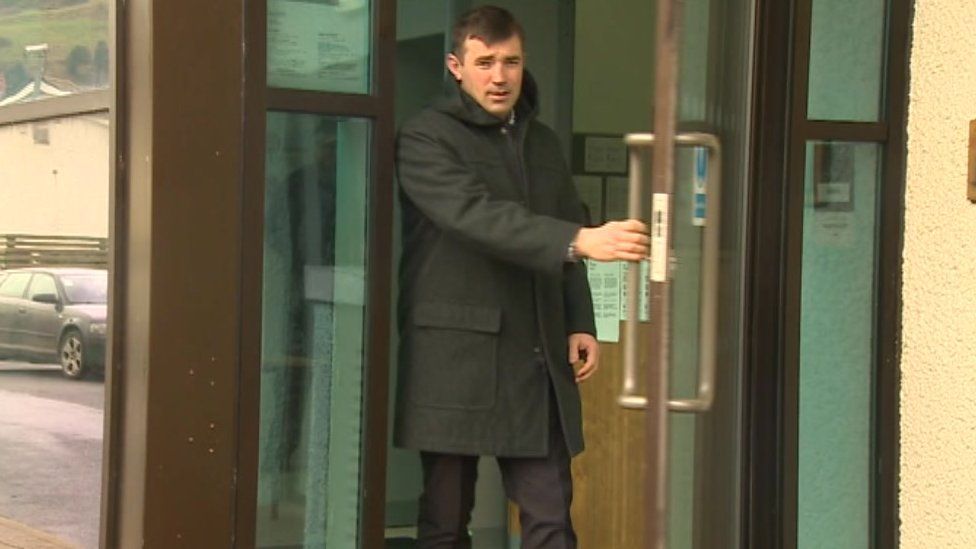 Conditional discharge for assaulting Hinterland actor - BBC News