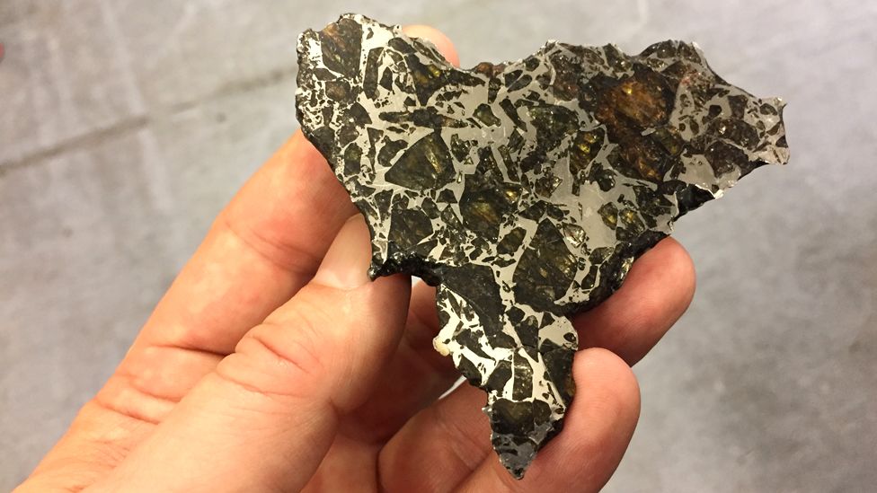 UK meteorite hunt thwarted by equipment damage - BBC News