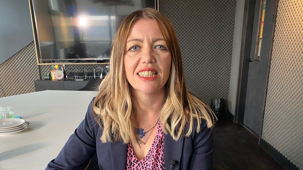 Assisted dying: 'I wish my wife had been allowed to end her life' - BBC ...