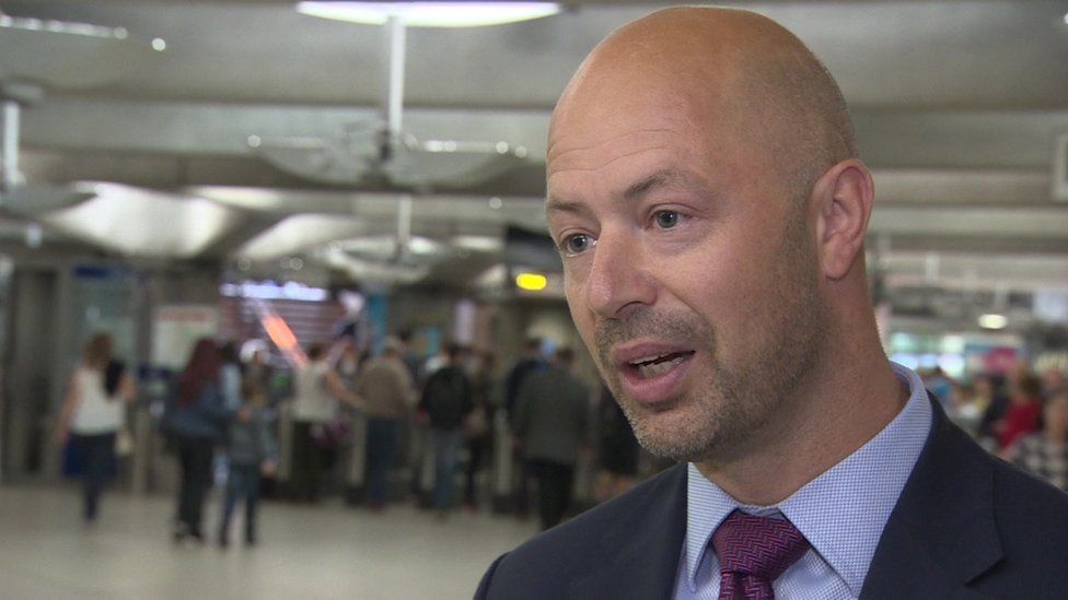 Night Tube: Residents' concern over sleepless nights - BBC News