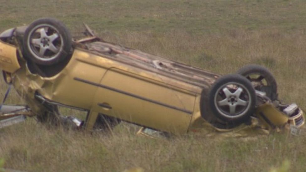 'Overcrowded' Golf crash: Six occupants still in hospital - BBC News