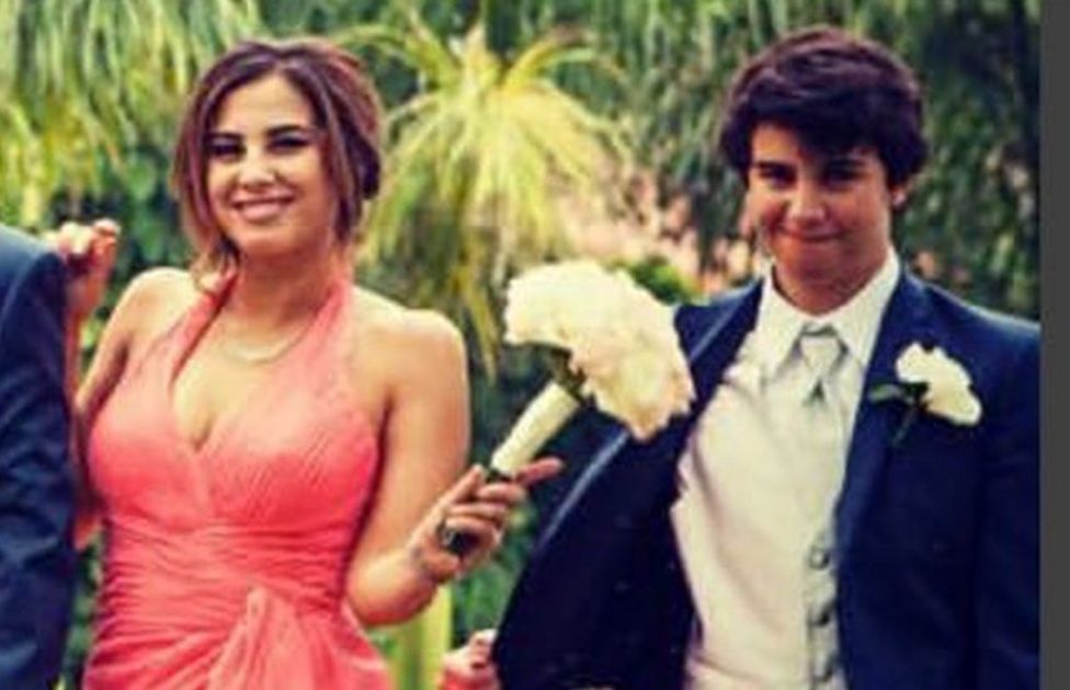 Florida school shooting: One mother, two gun attacks - BBC News