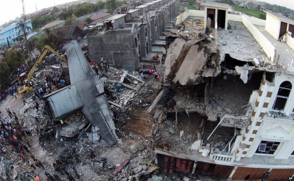 Indonesia transport plane crash death toll rises - BBC News