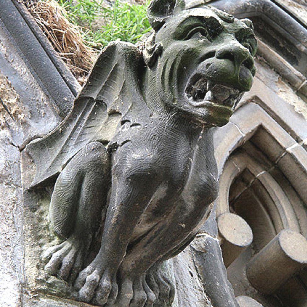 'Long-neglected' Kelso church set for film studio role - BBC News