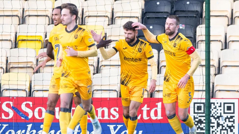 'Livingston have momentum now' - Watt - BBC Sport
