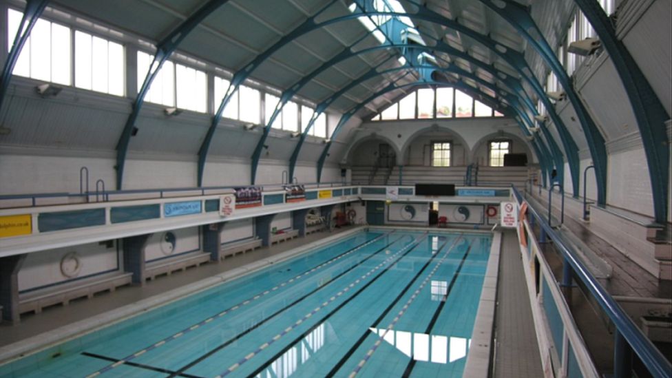 Swindon's historic hydro pool to close for £6.5m revamp - BBC News