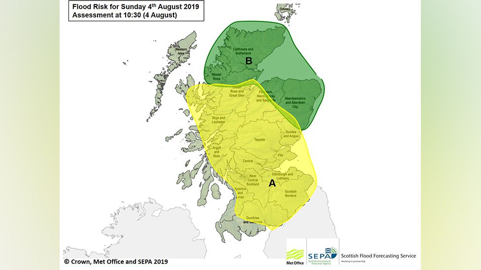 Thunderstorm forecast prompts Met Office yellow warning - BBC News