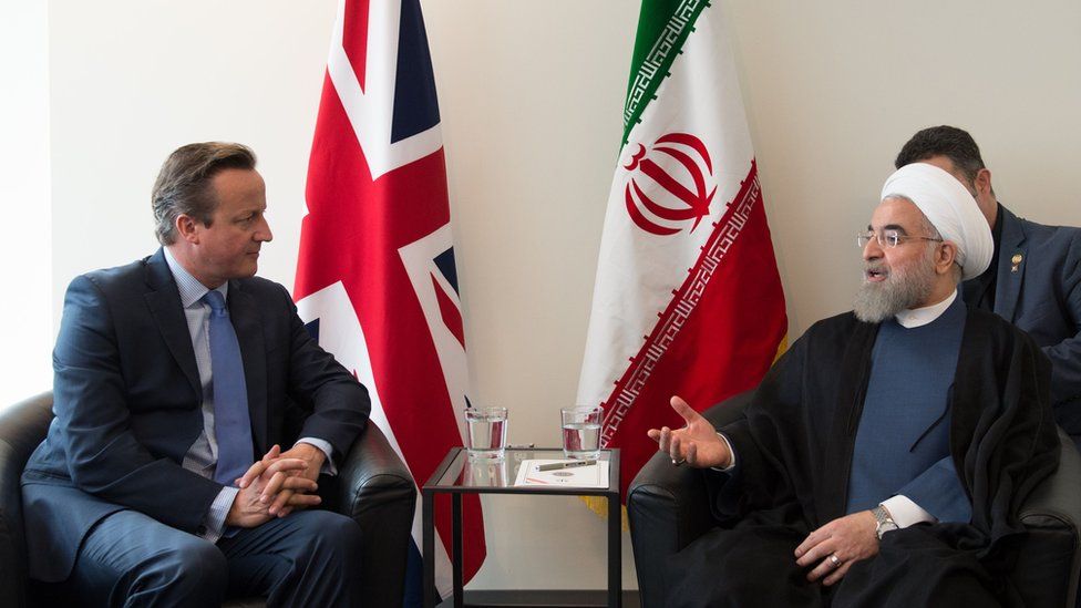 David Cameron meets Iranian president over Syria conflict - BBC News