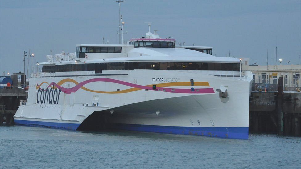 Condor Liberation ferry sets sail after being detained - BBC News