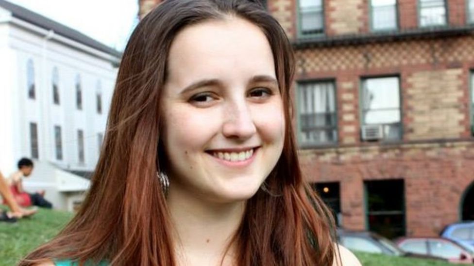 Cambodia's political Facebook war heads to court - BBC News