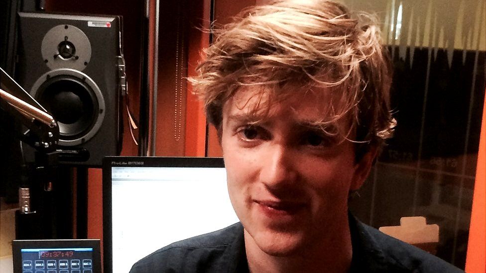 Luke Newberry and his 90-year-old tortoise - BBC News