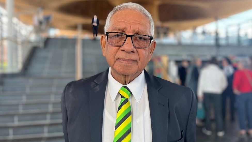 Cardiff memorial for anti-apartheid campaigner Hanef Bhamjee - BBC News