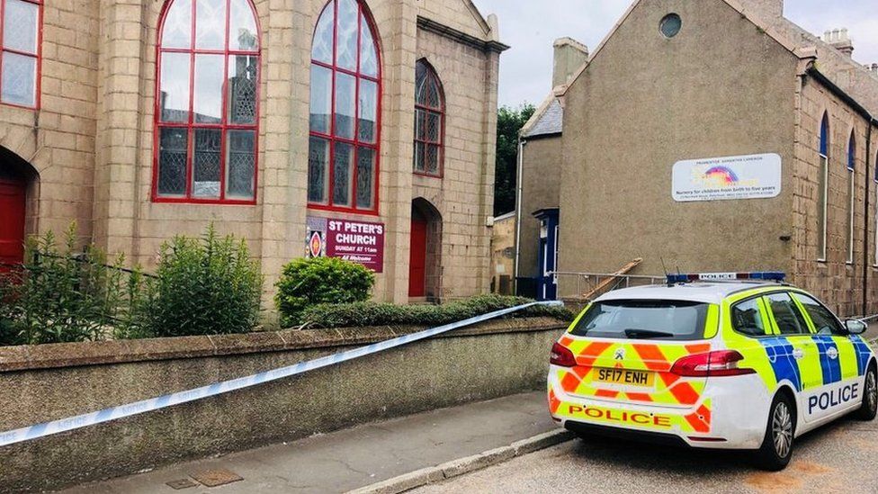 Second man, 77, dies after Peterhead scaffolding accident - BBC News
